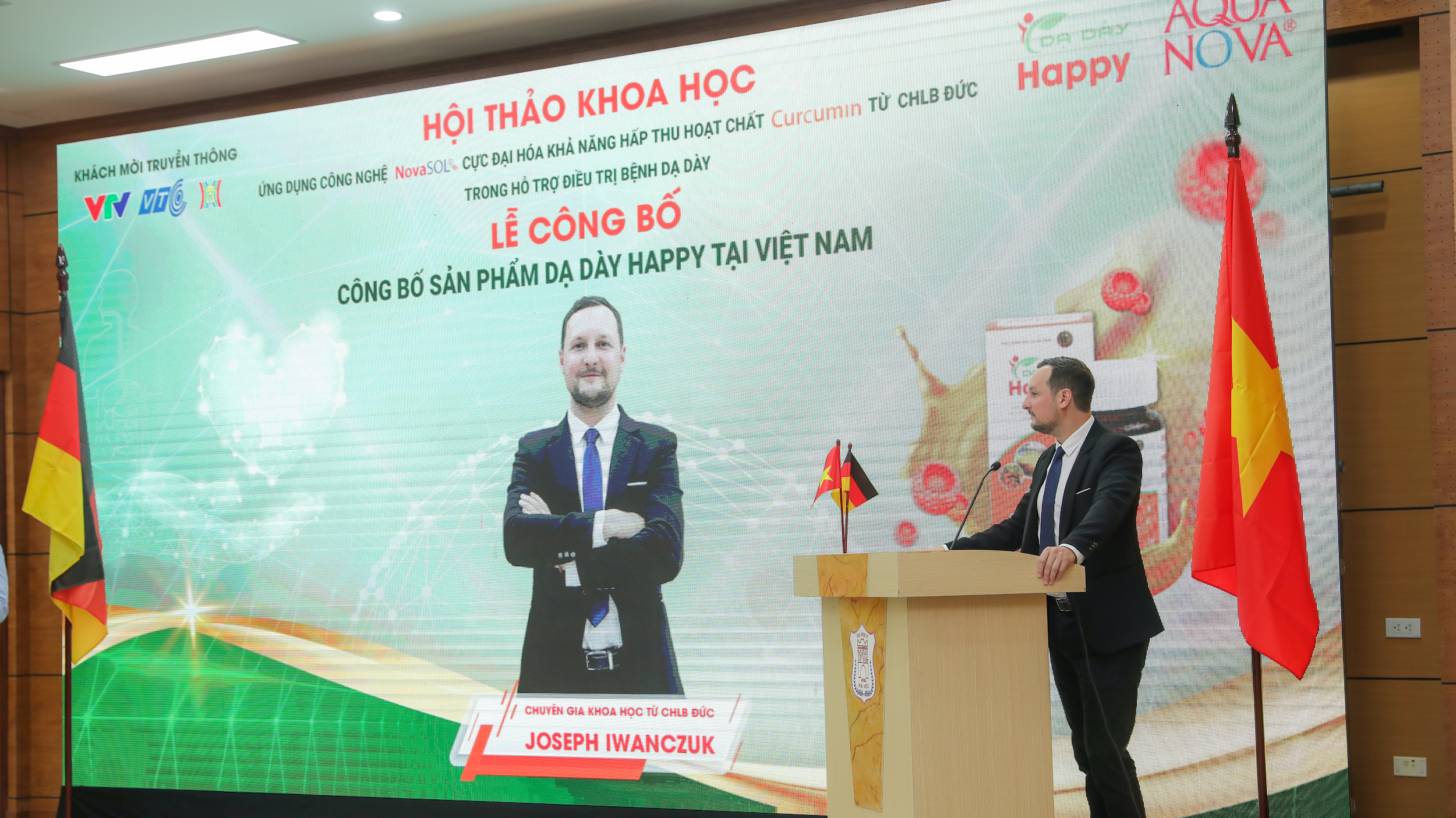 Lễ công bố sản phẩm Dạ Dày Happy tại Việt Nam