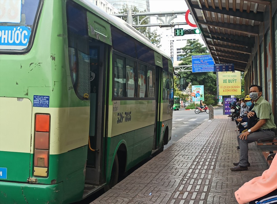 Xe buýt TPHCM ế ẩm