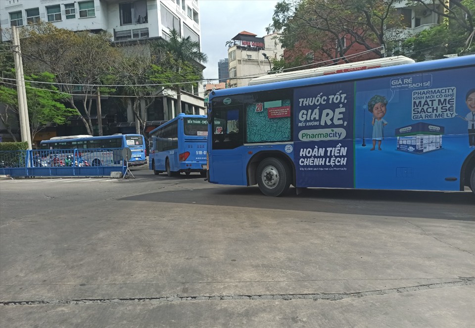 Xe buýt TPHCM ế ẩm