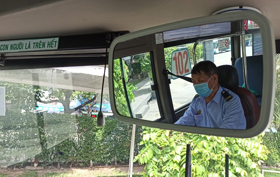 Xe buýt TPHCM ế ẩm