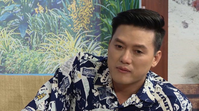 Quách Ngọc Tuyên và mẹ khóc nhớ lại những cơ cực ngày mới vào nghề