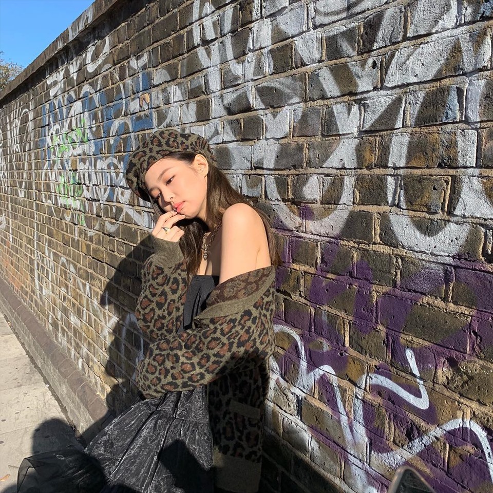 Phong cách diện mũ của Jennie (Blackpink) vào mùa đông