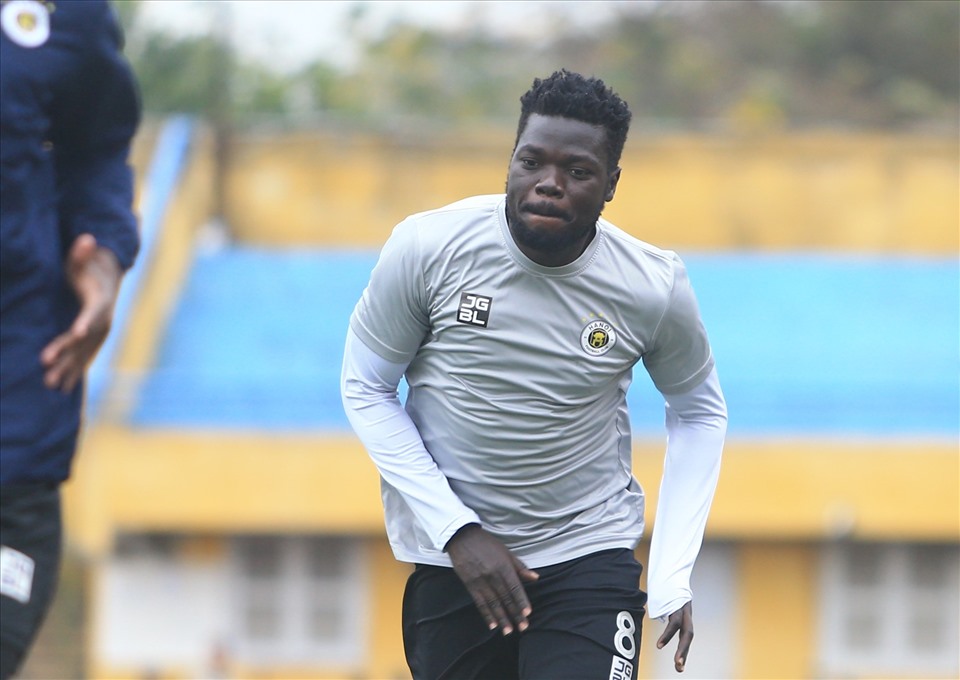 Moses trở lại sẽ giúp Hà Nội thoát "khủng hoảng" ở V.League 2021