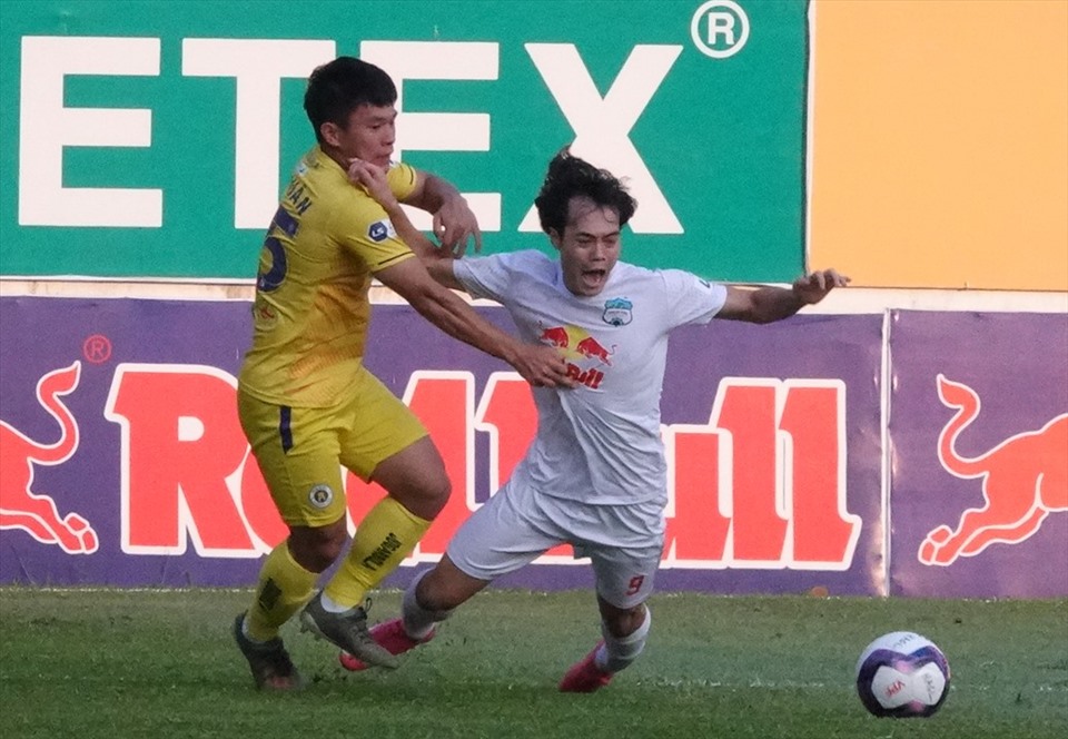 Văn Toàn mất oan một quả phạt đền