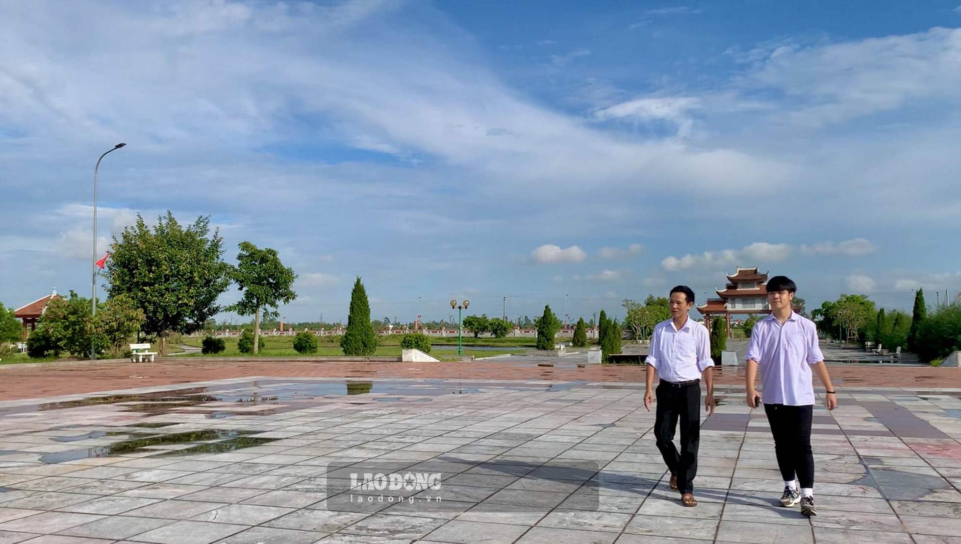 Cùng Đặng Lê Nguyên Vũ khám phá đền thờ nhà bác học Lê Quý Đôn