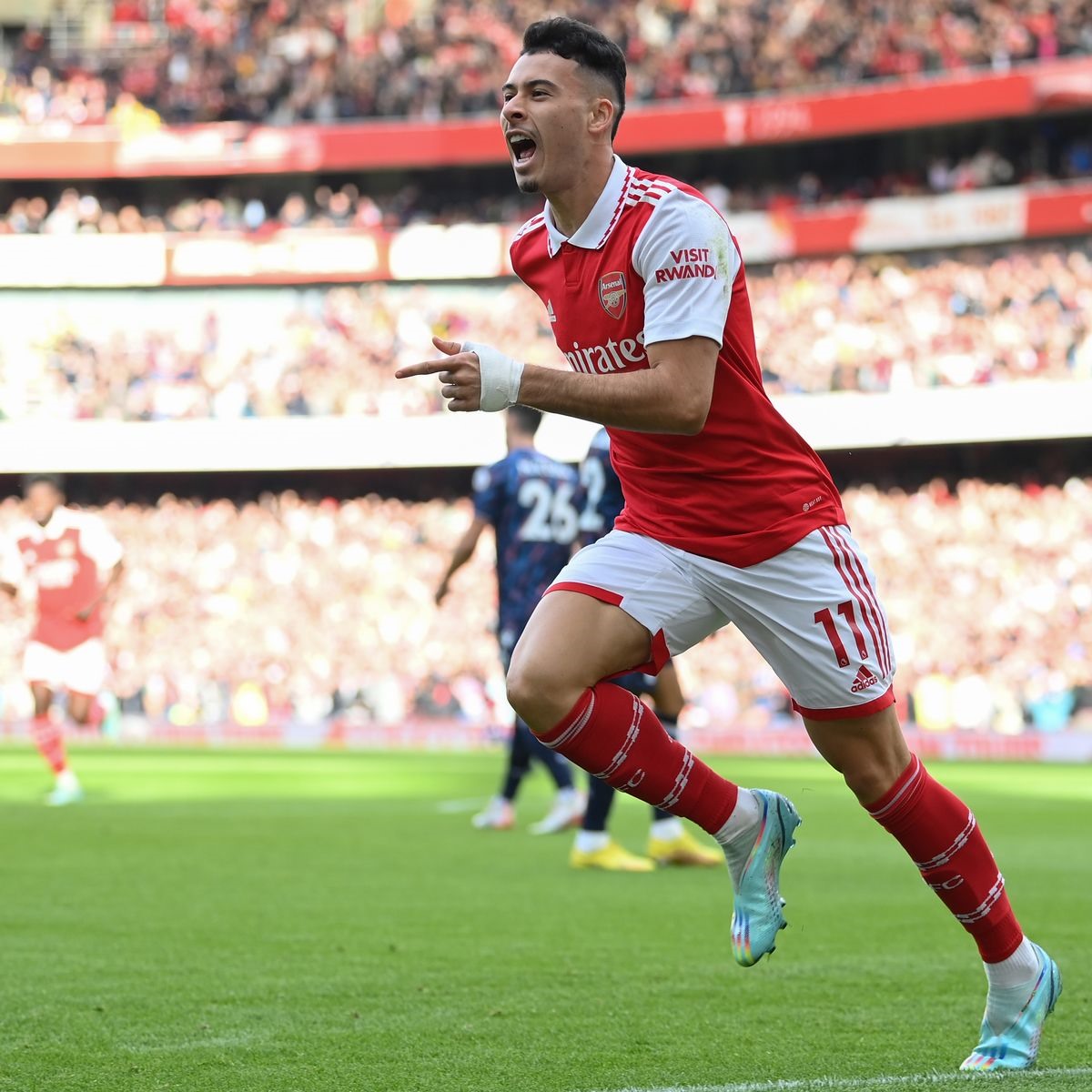 Tại sao Arsenal chậm gia hạn hợp đồng với Saka, Martinelli và Saliba?