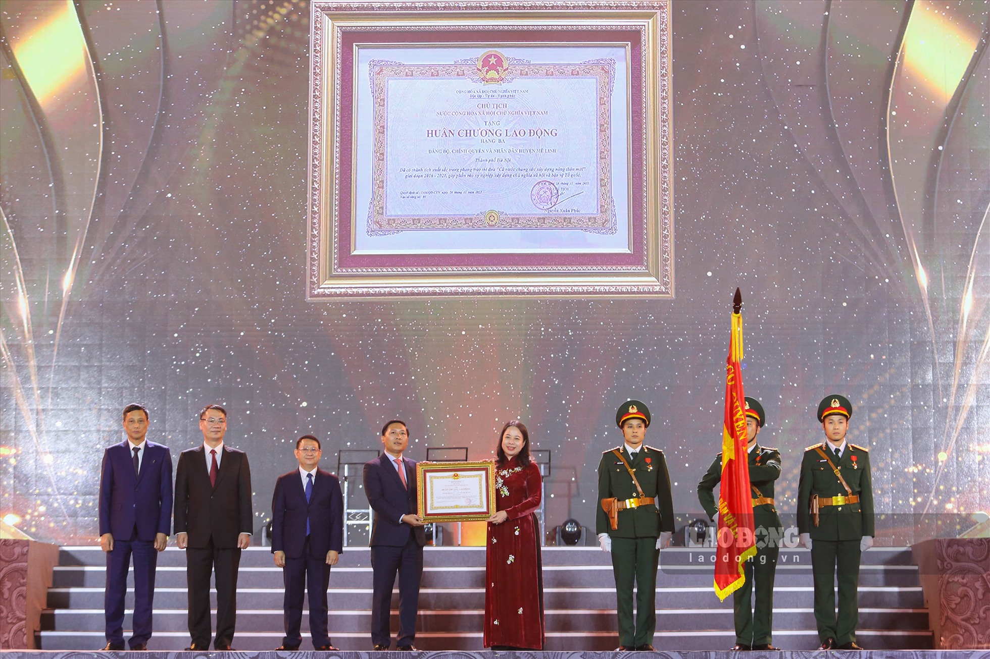 Huyện Mê Linh (Hà Nội) đón nhận nhiều danh hiệu cao quý