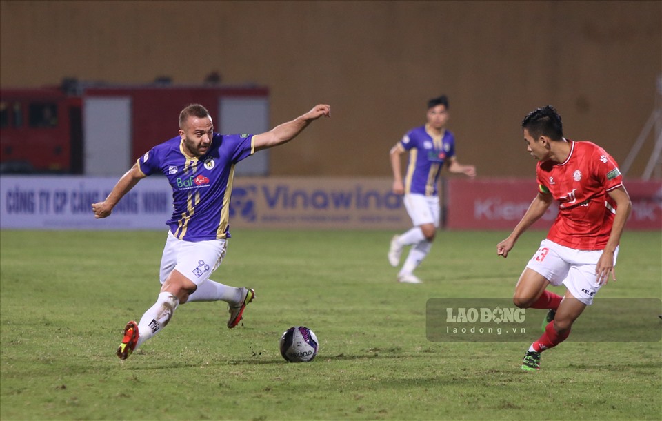 Ngoại binh đắt giá của Hà Nội FC có màn ra mắt mờ nhạt