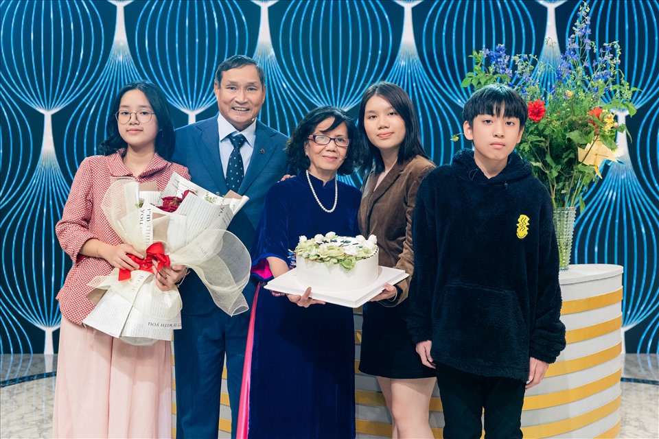 Hành trình 47 năm về chung một nhà của vợ chồng ông Mai Đức Chung