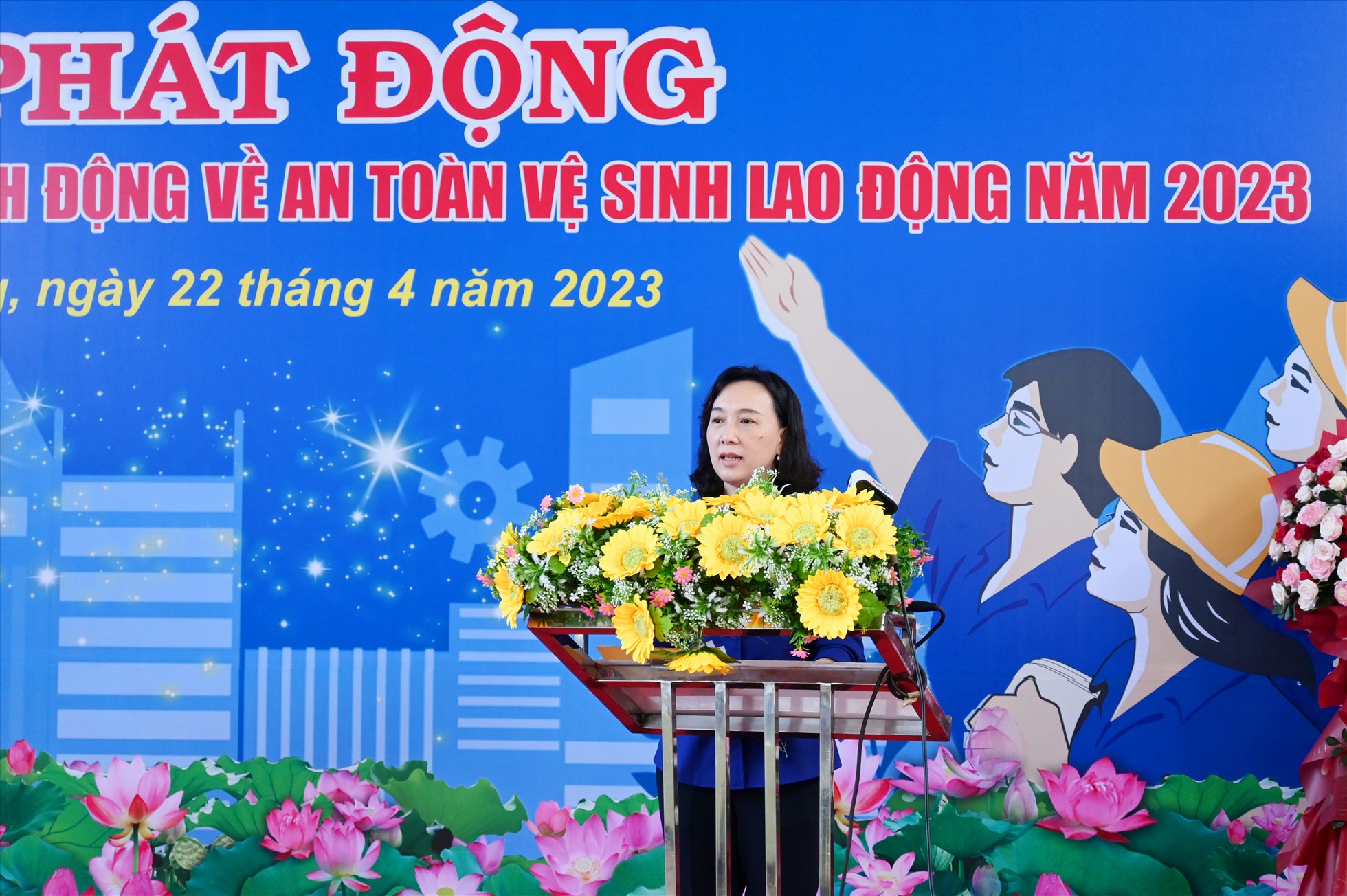 Tháng Công nhân năm 2023: Kết nối công nhân, xây dựng tổ chức
