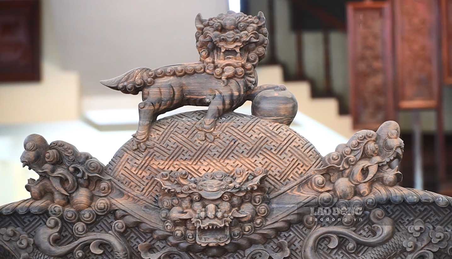 Những bộ bàn ghế tiền tỉ ở làng nghề gỗ Đồng Kỵ