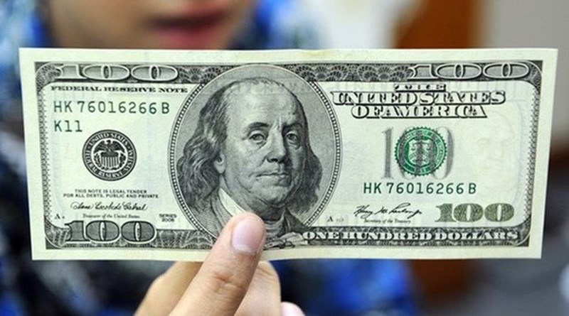 Đổi 100 đôla Mỹ, bị phạt 90 triệu đồng