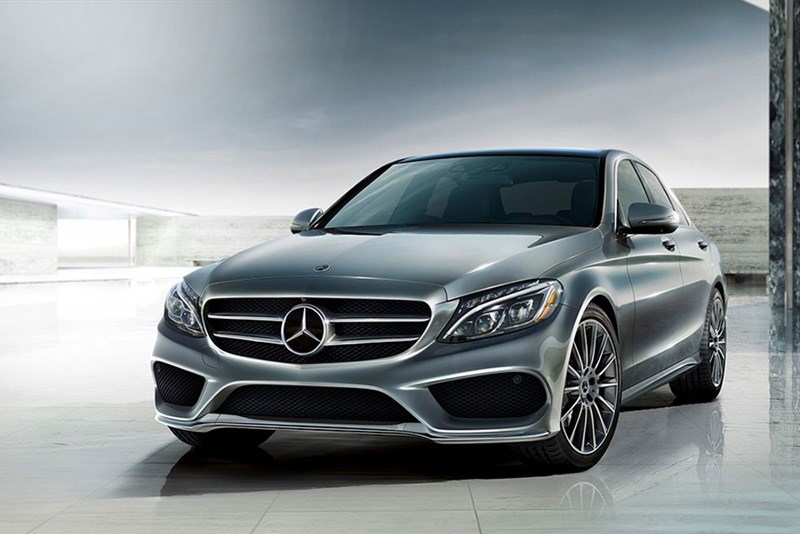 Mercedes-Benz lọt top 10 môi trường làm việc tốt nhất Việt Nam