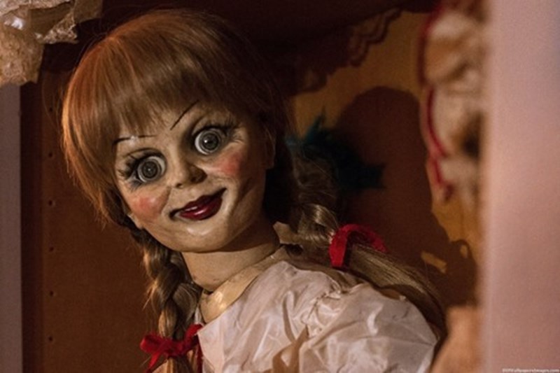 Búp bê ma Annabelle phần 3: Hàng loạt chuyện kì bí "rợn tóc gáy"