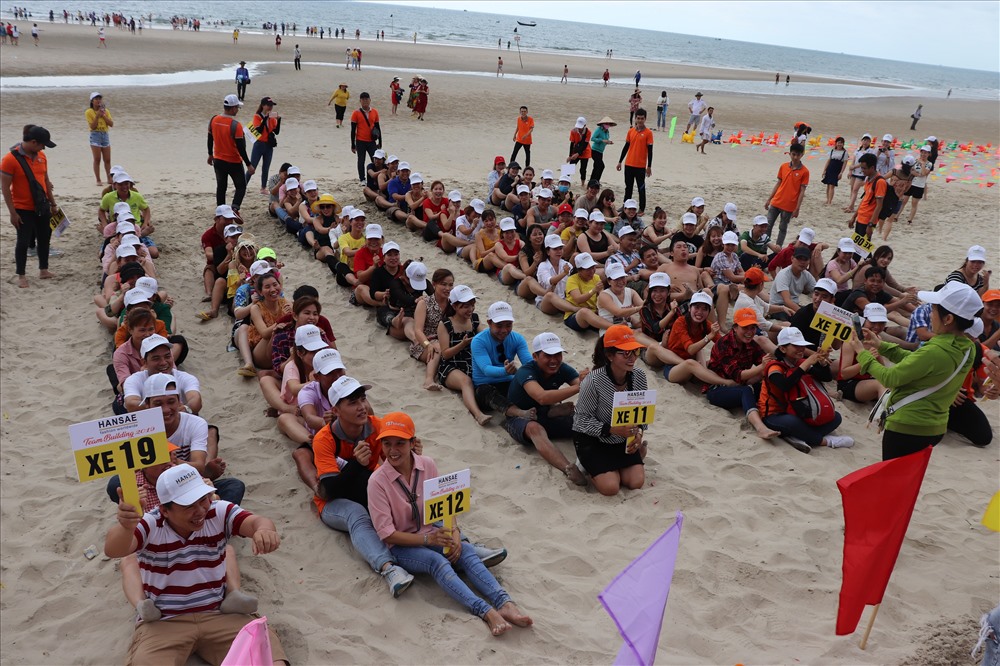 Bàn giao 4 CĐCS cho LĐLĐ thành phố Tam Điệp quản lý