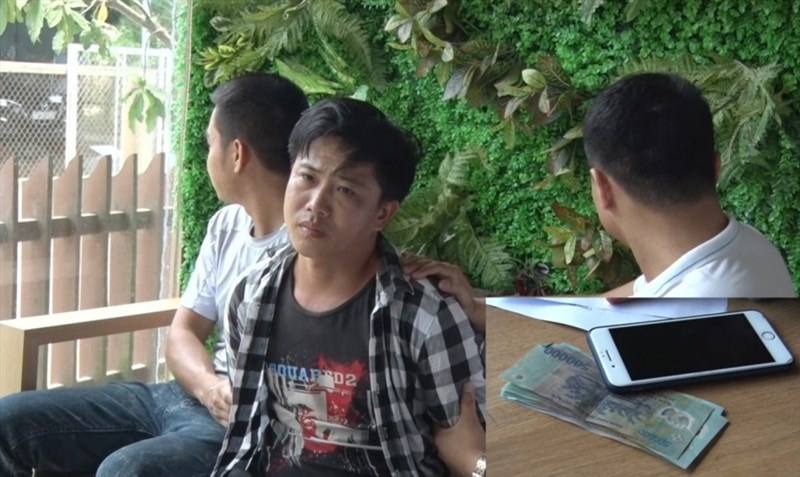 Dùng Clip Sex để Tống Tiền Người Tình