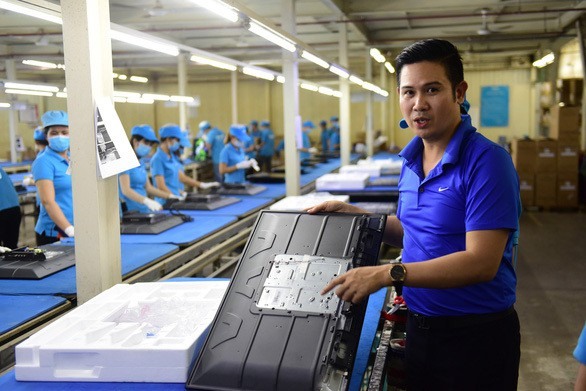 CEO của Asanzo phản đối nhà bán lẻ cho đổi trả tivi của công ty này