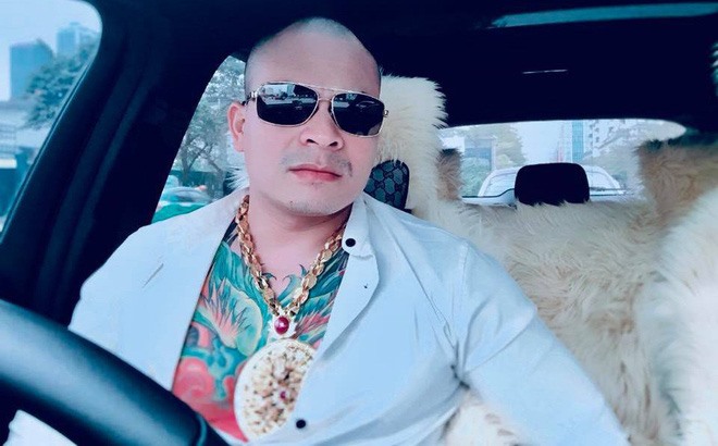 Khá "bảnh" sắp hầu tòa