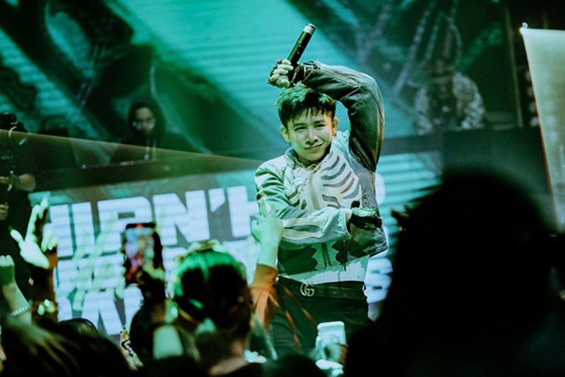 Dàn rapper đình đám của 'Rap Việt' hát xuyên đêm phục vụ khán giả