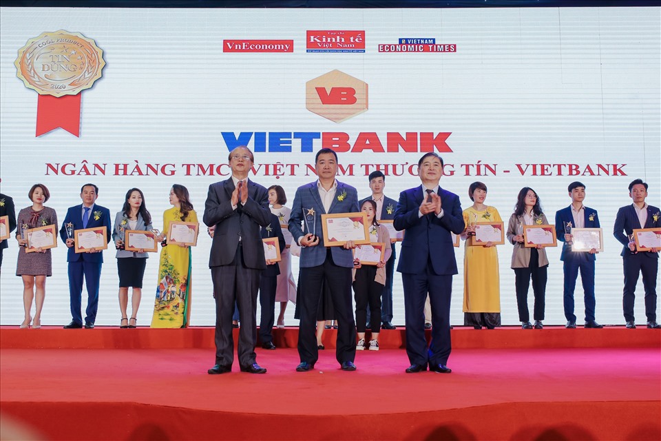 “Lì xì online khai xuân như ý” cùng Mobile Vietbank Digital