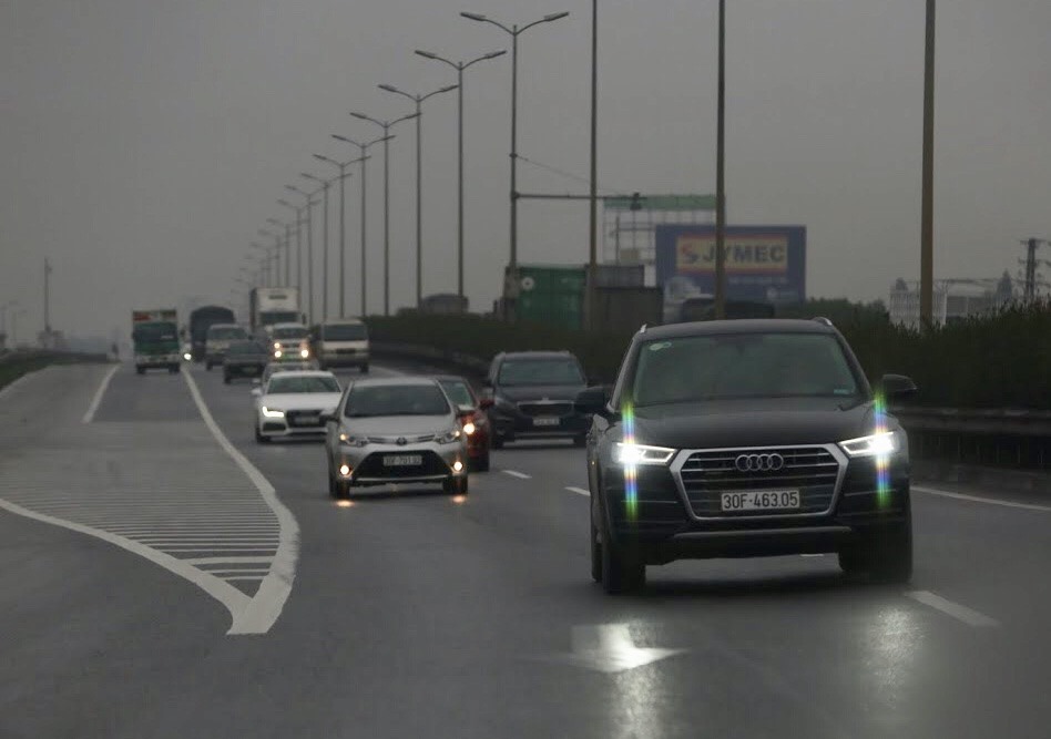 Halogen và LED: Sự khác nhau giữa 2 loại đèn xe ôtô phổ biến nhất?