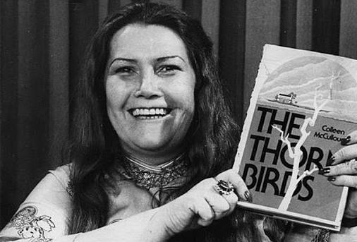 Colleen McCulough đổi đời nhờ “Tiếng chim hót trong bụi mận gai”