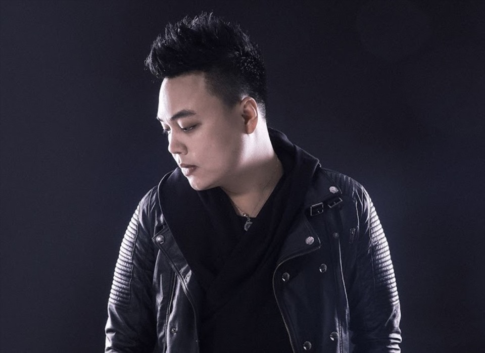 Ngoại hình điển trai của nam ca sĩ Anh Tú - nhân vật gây sốt ở Rap Việt