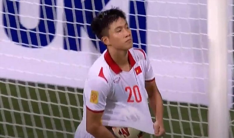 Sau 3 năm, Phan Văn Đức mới lại ghi bàn cho tuyển Việt Nam