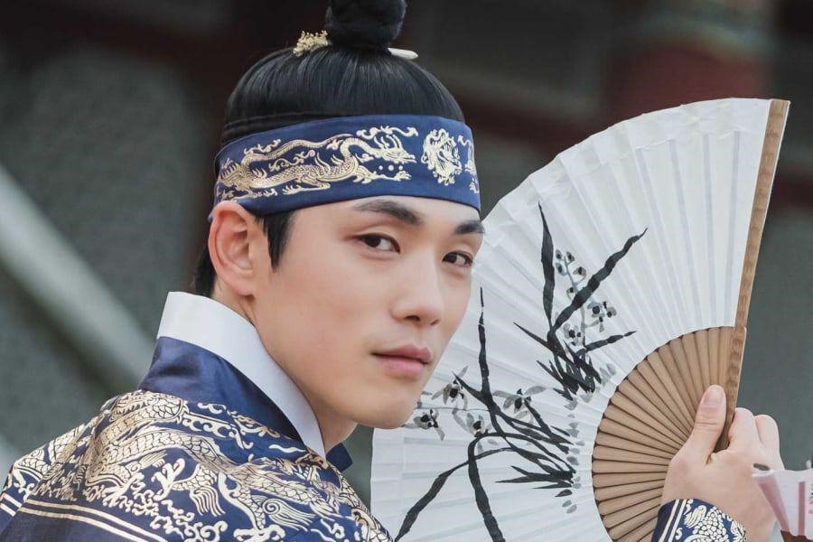 “Mr. Queen” của Shin Hye Sun và Kim Jung Hyun giữ vững vị trí số 1 rating