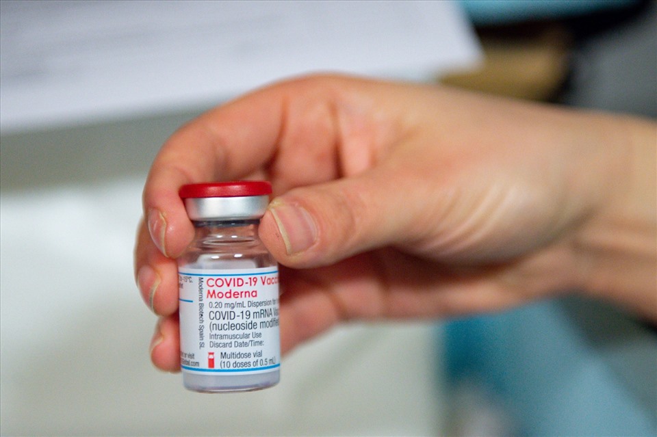 Quốc gia ở Đông Nam Á phê duyệt vaccine Moderna cho trẻ 12-17 tuổi