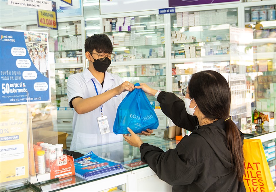 FPT Long Châu có 10 dược sĩ được đào tạo chứng chỉ dược bệnh học quốc tế