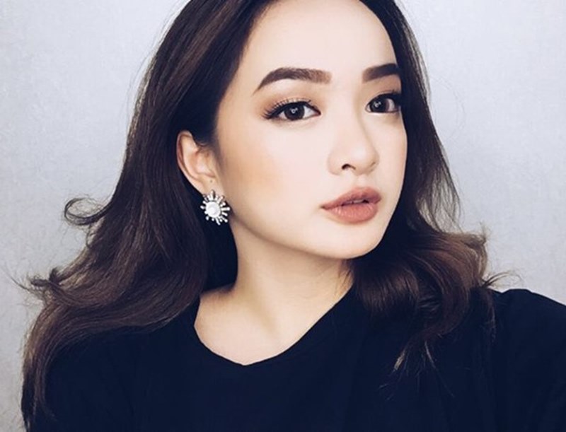 Nhịp Showbiz: Kaity Nguyễn từng stress về cân nặng