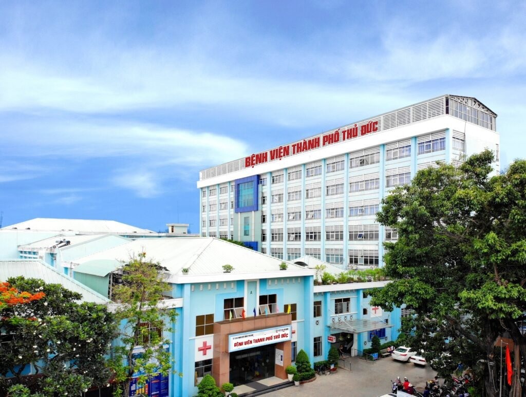 Bác sĩ nói về mức lương, chế độ bệnh viện tư sau khi rời bệnh viện công