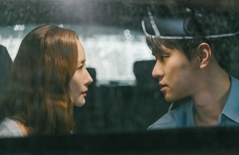 Hyeri, Lee Jun Young nói về đam mê diễn xuất