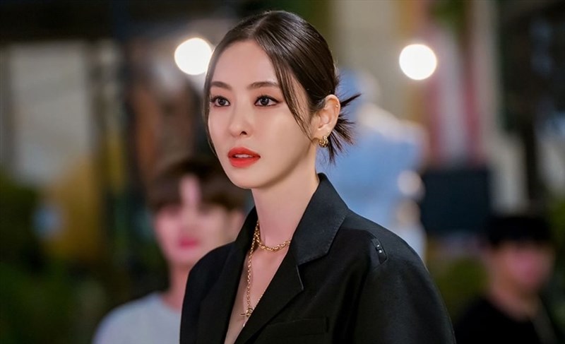 Lee Da Hee kể chuyện gái ế trung niên trong phim “Chuyện tình cảm lạnh”