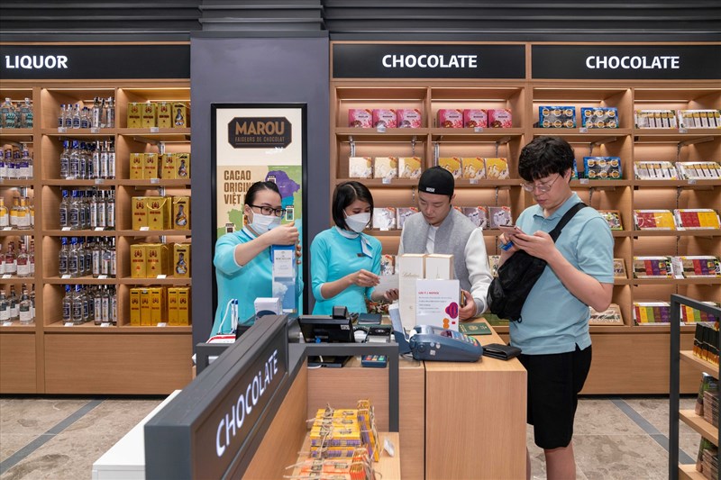 Chiến lược của IPP Group khi mở cửa hàng miễn thuế dưới phố đầu tiên