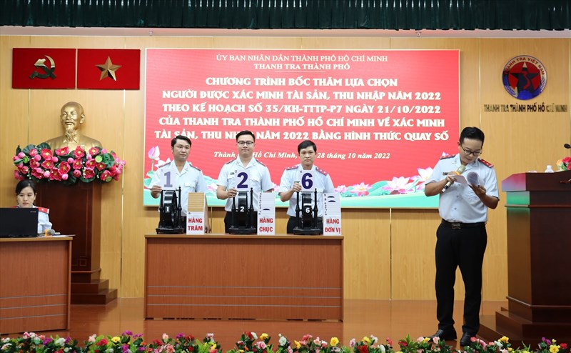 TPHCM bốc thăm chọn 25 cán bộ xác minh tài sản