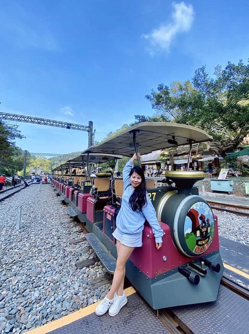 Trải nghiệm thú vị “đạp xe lửa” trên đường ray ở Miêu Lật, Đài Loan