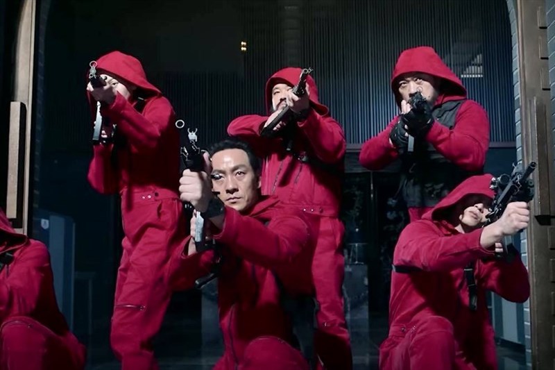 Phi vụ triệu đô Hàn Quốc phần 2 bị chê nội dung sáo rỗng, giảm sức hút