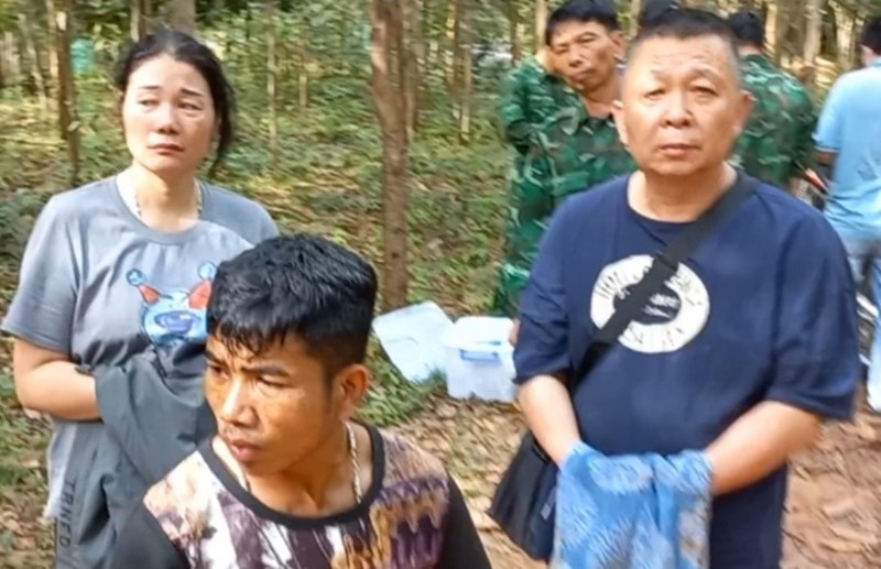 Bắt đối tượng đưa 2 người Trung Quốc vượt biên sang Lào để nhận tiền công