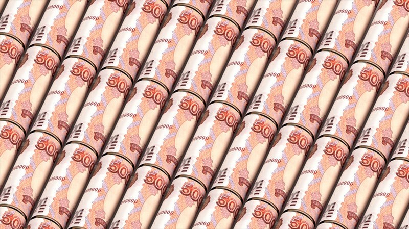 Nga bồi thêm bước đi chưa từng thấy về đồng rúp