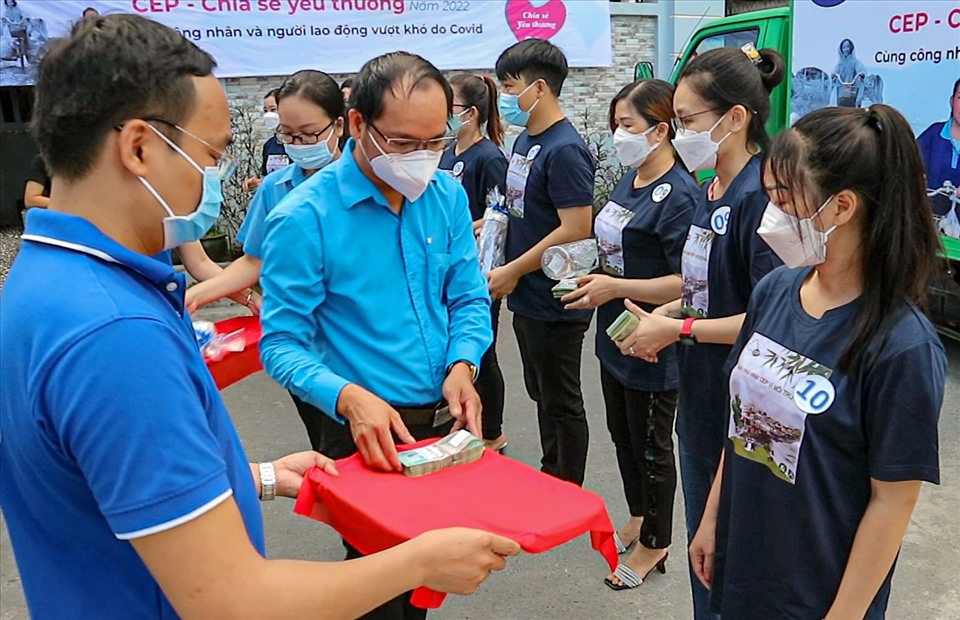 Ấm áp nghĩa tình Tổ chức Tài chính vi mô CEP