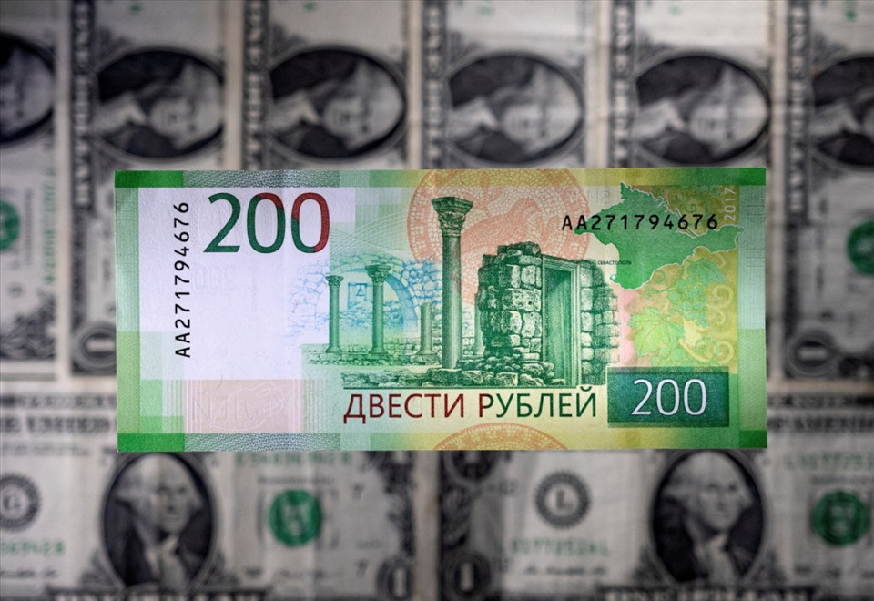 Nga cần "đồng rúp vàng"