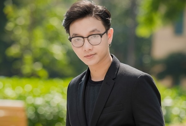 Hoàng Dũng khép lại chuỗi MV thanh xuân bằng "Đôi mươi"