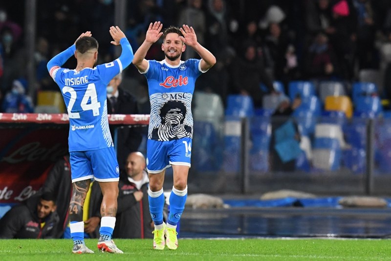 Napoli vs Monza: Cờ đến tay