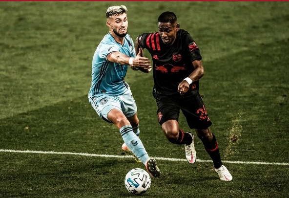 Chờ Quang Hải ra sân trận đấu thứ 5 tại Pau FC