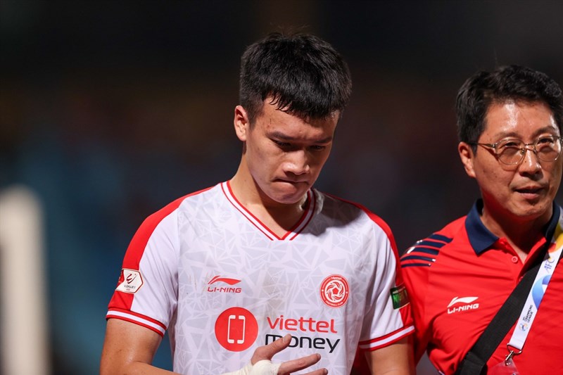 Hoàng Đức không tập trung cùng đội tuyển Việt Nam