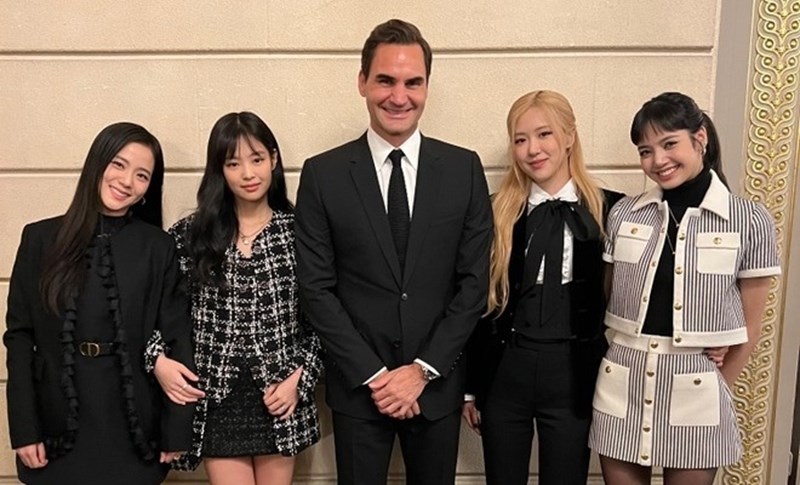 Bức ảnh gây sốt của tay vợt huyền thoại Roger Federer và Blackpink