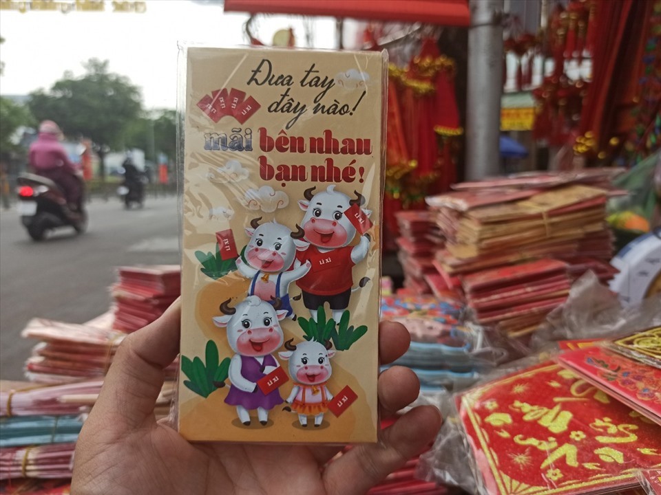 Lì xì ngày Tết là món nợ?
