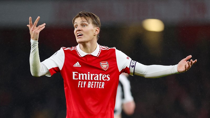 Sau 17 trận, Arsenal có thể vô địch được Premier League hay không?